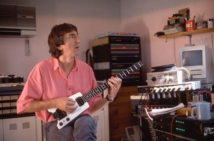 Allan Holdsworth – Level42.com